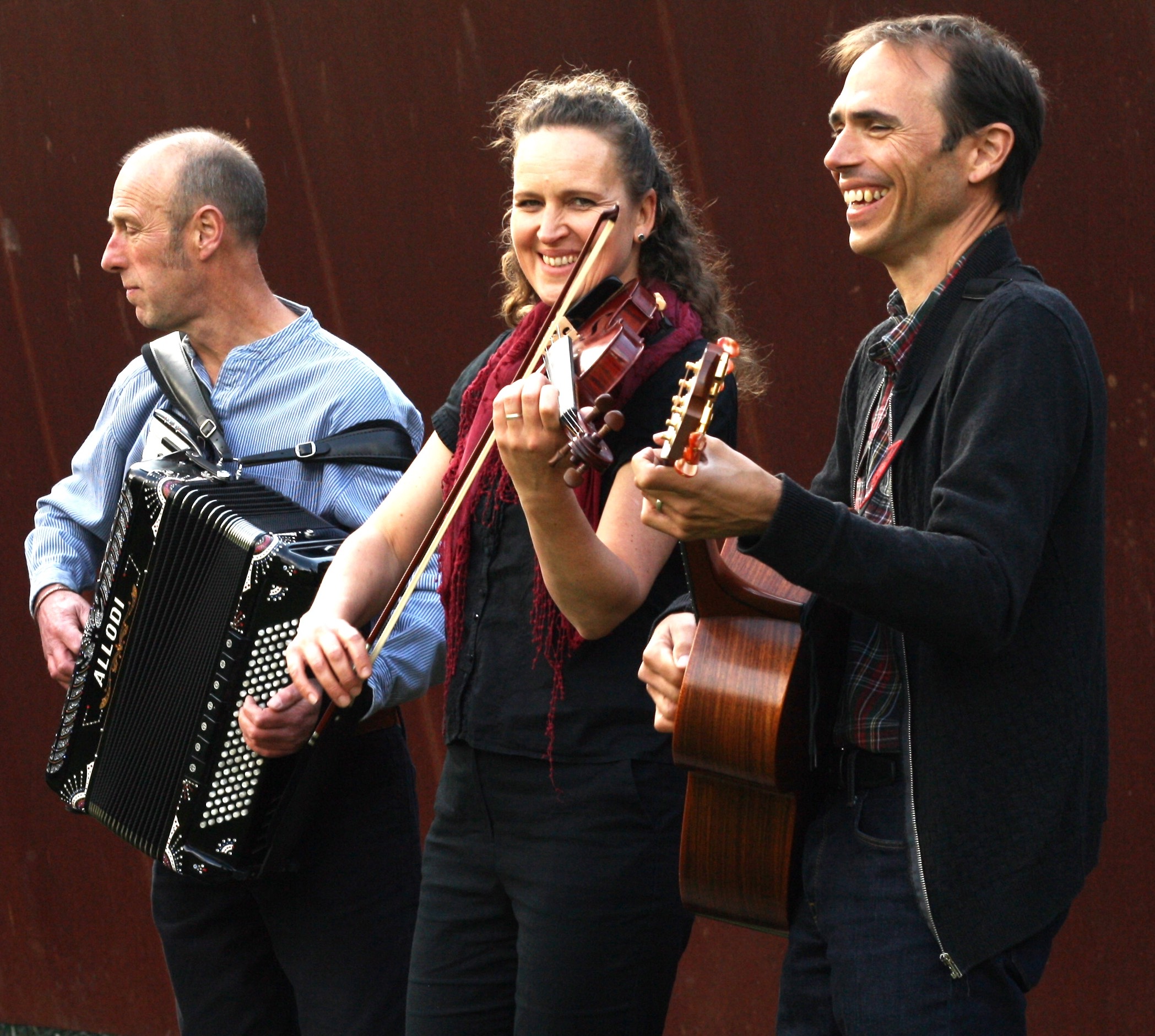 Step Lively 3 trio - Step Lively Barn Dance & Ceilidh